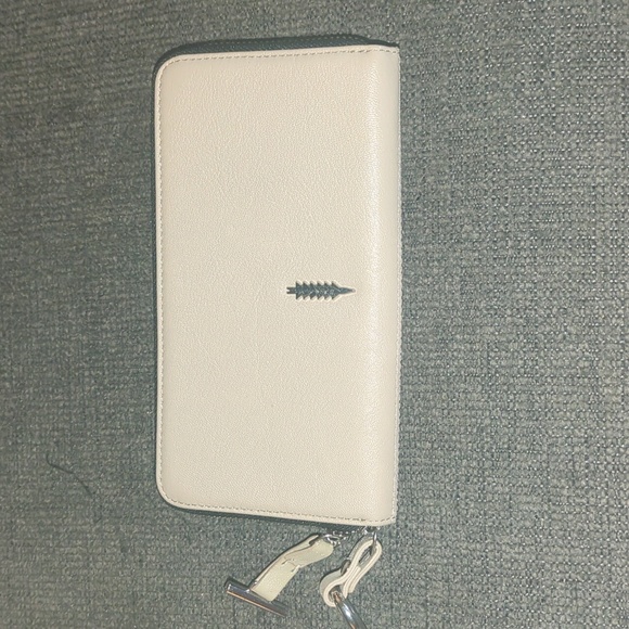 Thacker New York | Bags | Nwot Thacker New York Single Zip Around ...